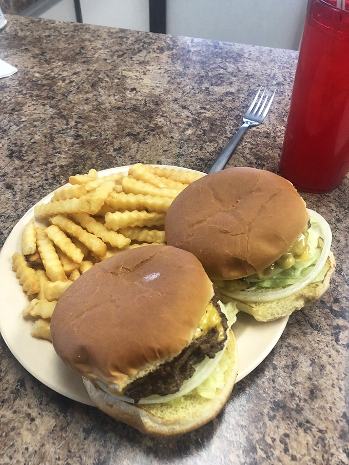 wally's drive in 5