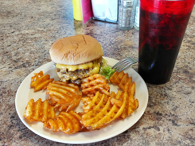 wally's drive in 8