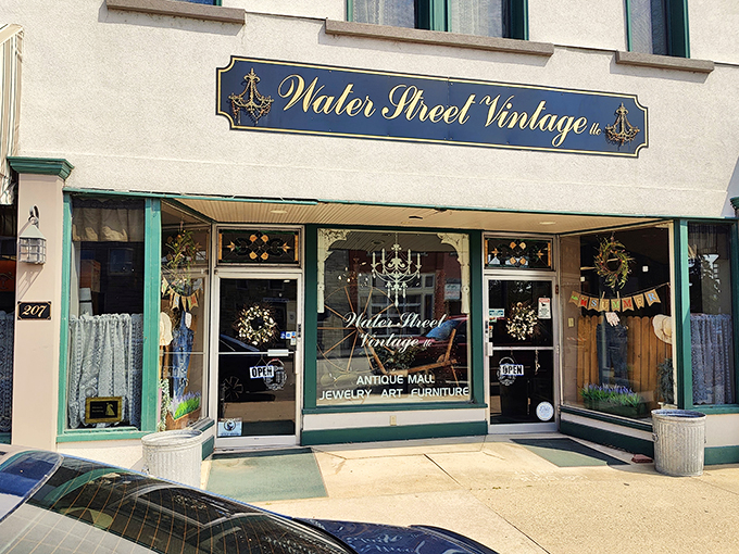water street vintage 1