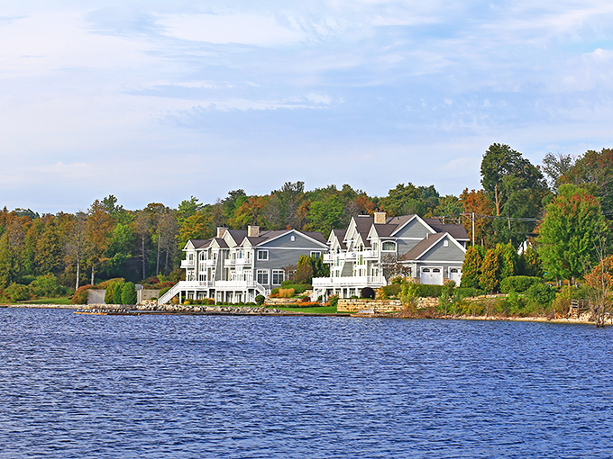 waterfront restaurant 1