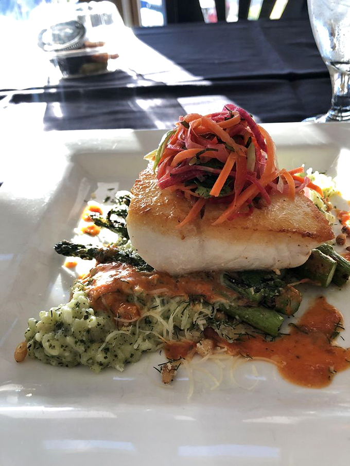 waterfront restaurant 3