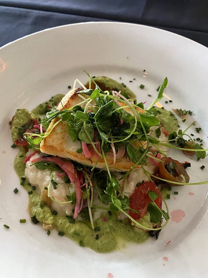 waterfront restaurant 4