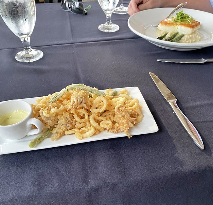 waterfront restaurant 4