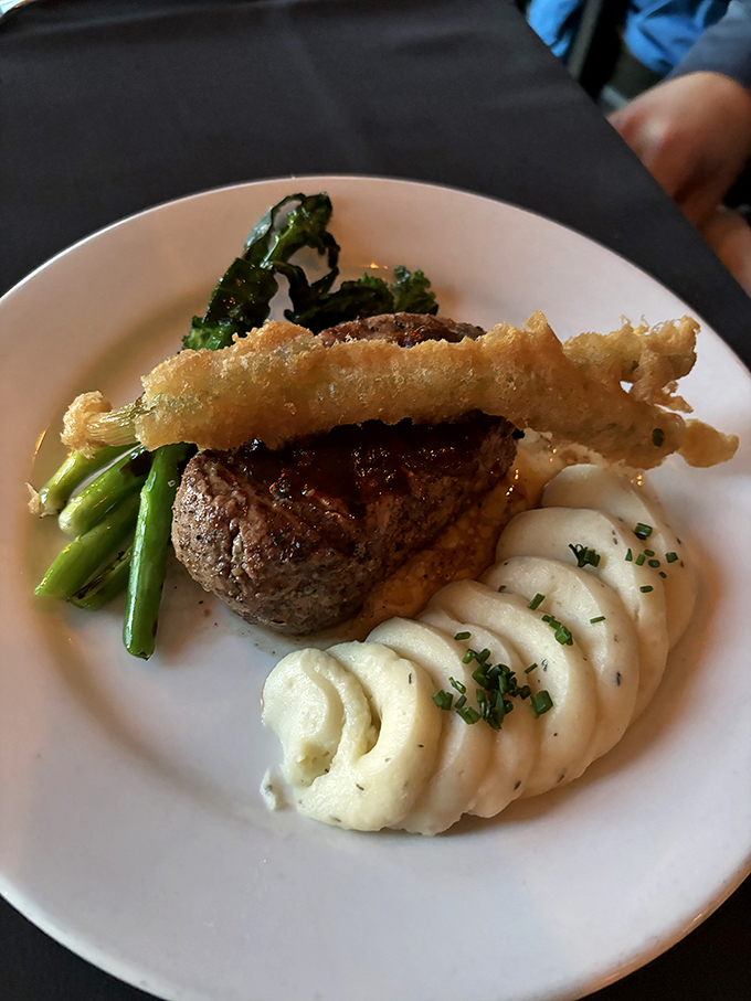 waterfront restaurant 5