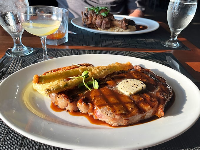 waterfront restaurant 9