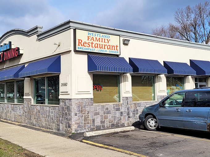 westland family dining 1