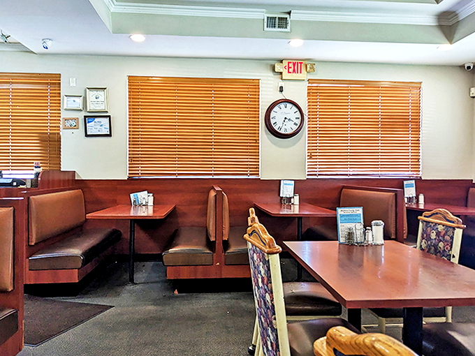 westland family dining 5