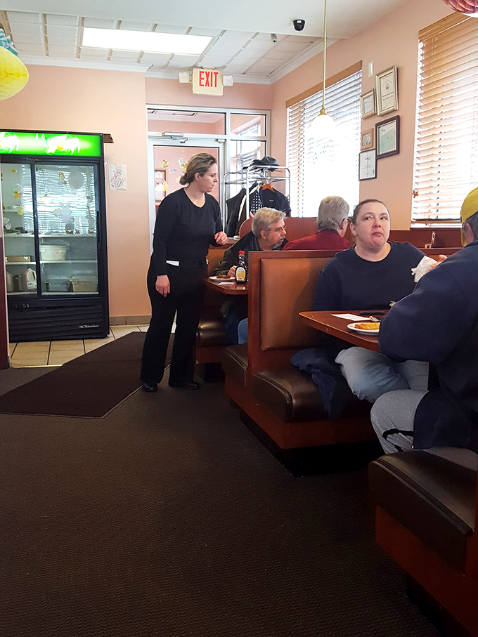 westland family dining 9