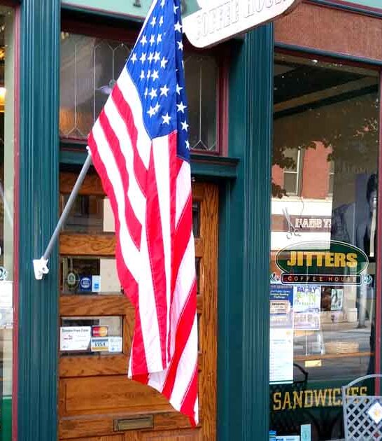 charming cafe pastries illinois ftr