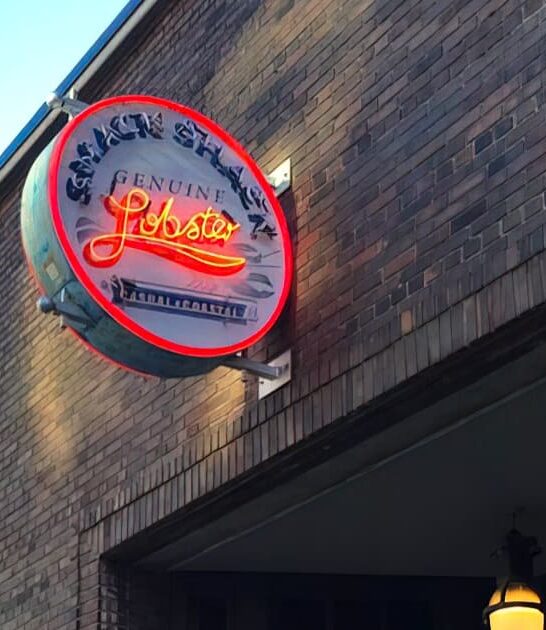 famous lobster roll minnesota ftr