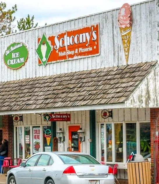 gorgeous town minnesota ftr