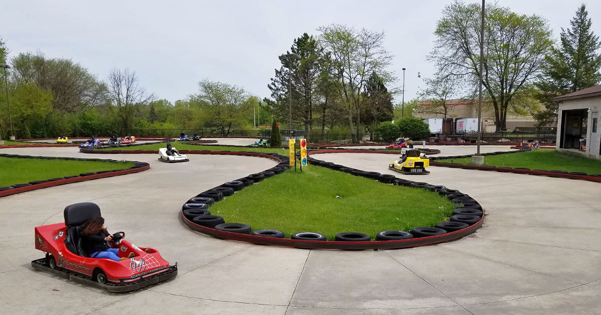 This Insanely Fun Outdoor Go-Kart Track In Illinois Will Take You On An ...