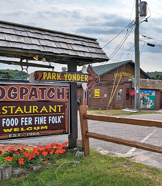 kitschy restaurant seafood michigan ftr