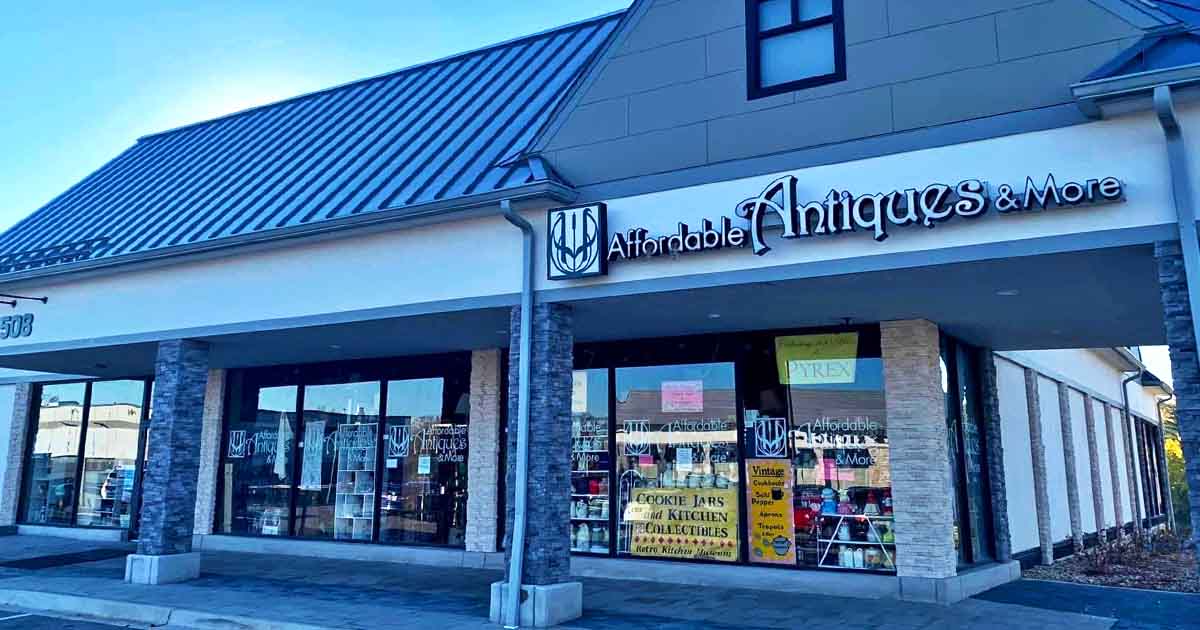 This Massive Antique Store In Illinois Is A Labyrinth Of Vintage ...