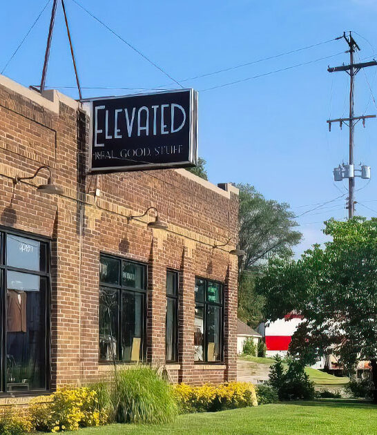 largest antique store michigan ftr