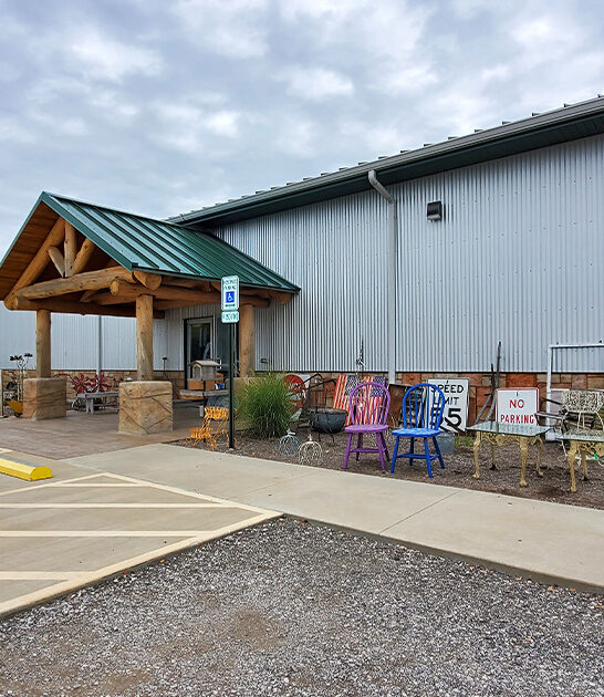 massive antiques wonderland illinois ftr