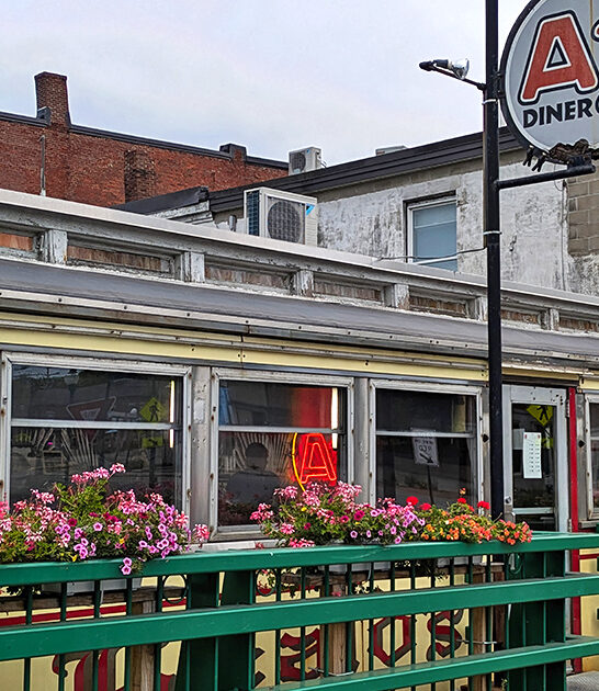 meatloaf tiny diner maine ftr