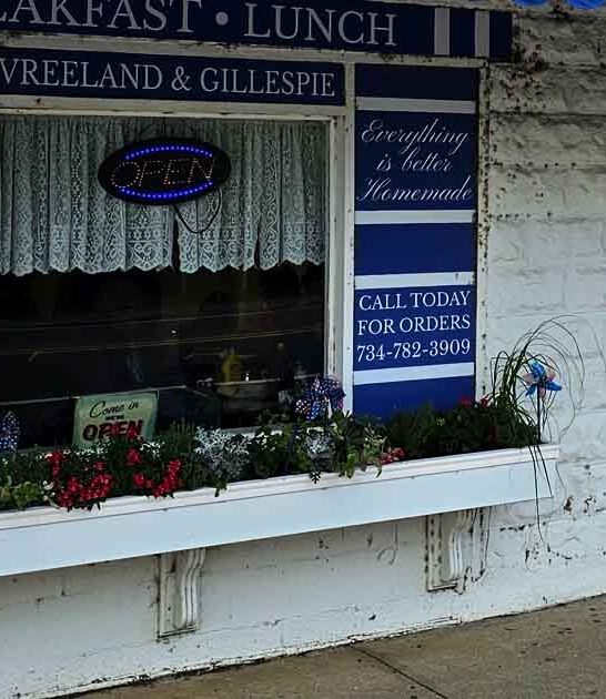 tiny restaurant michigan ftr