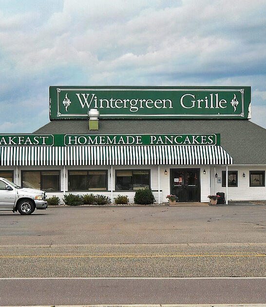 unassuming restaurant wisconsin ftr