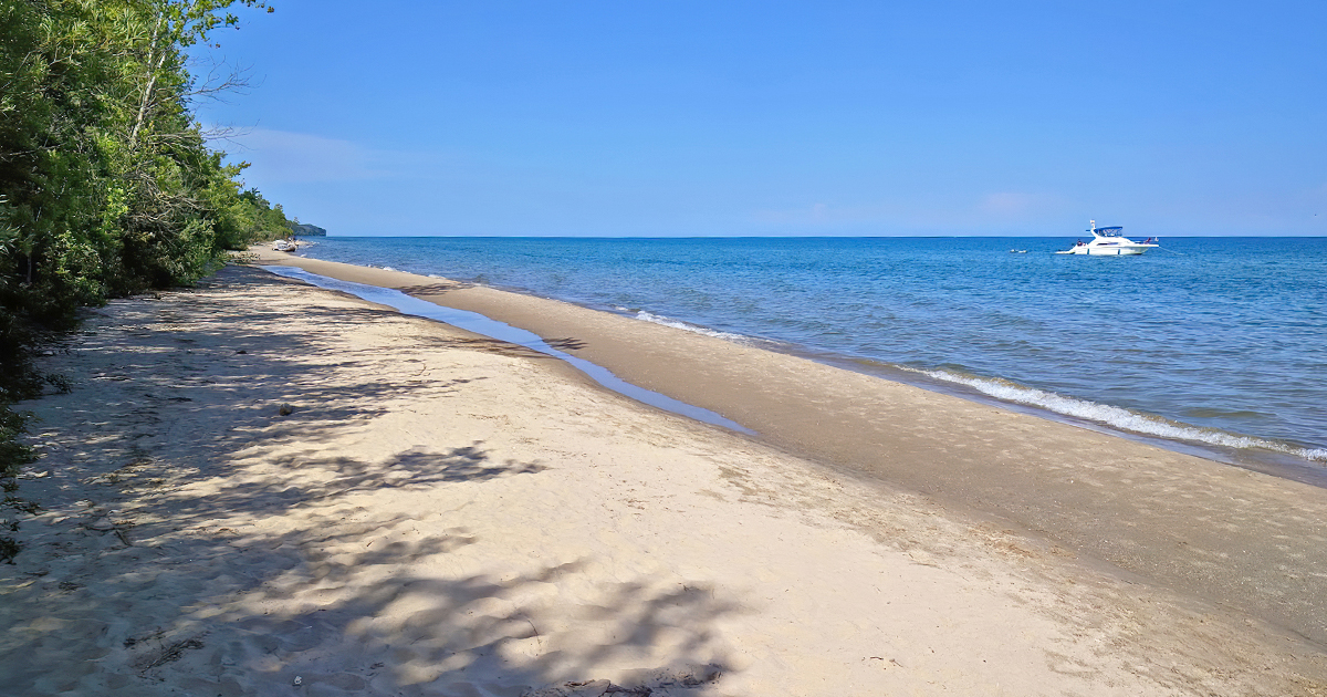 This Lake Beach In Wisconsin Is So Little-Known, You’ll Practically ...