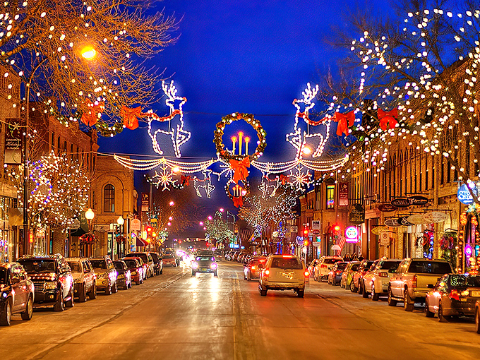 Twinkle, twinkle, little street! Hudson's main drag transforms into a winter wonderland that'd make even Santa do a double-take. It's like the North Pole decided to take a Midwest vacation!
