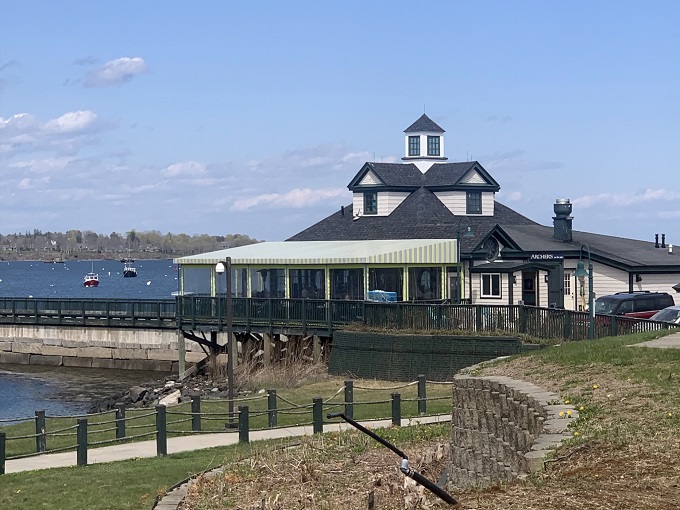 Perched above Rockland Harbor like a maritime crown jewel, Archer's classic New England architecture invites you to step into coastal dining perfection.