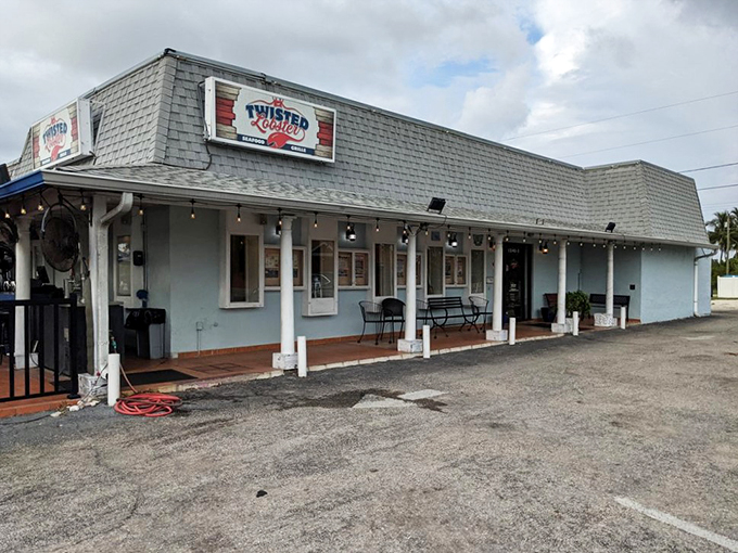 Welcome to seafood paradise! Twisted Lobster's unassuming facade hides a treasure trove of oceanic delights that'll make your taste buds dance.