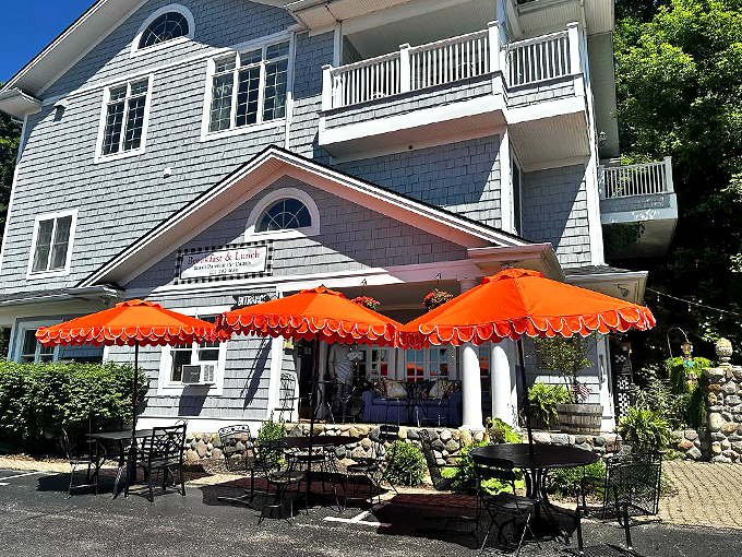 Welcome to breakfast paradise! This charming cupola-topped haven looks like it jumped straight out of a Norman Rockwell painting.