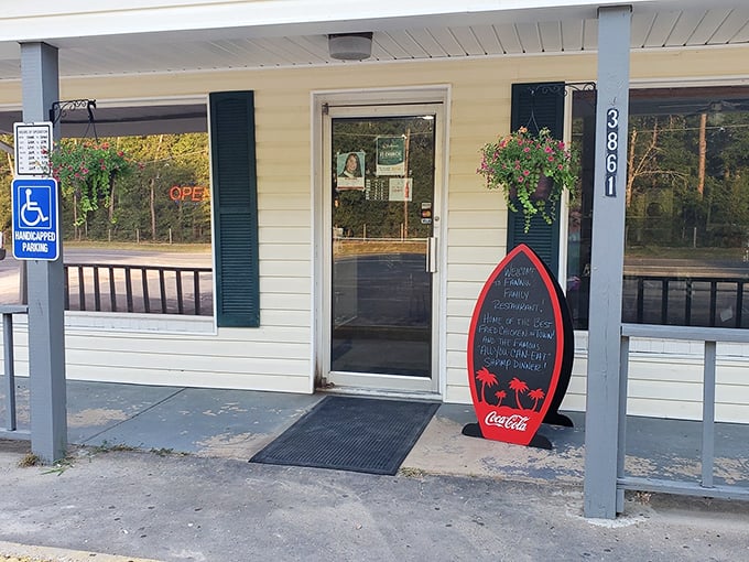 Welcome to Fannin's, where Southern charm meets culinary delight! This unassuming exterior hides a treasure trove of comfort food that'll make your taste buds do a happy dance. Photo credit: Fannin's Family Restaurant