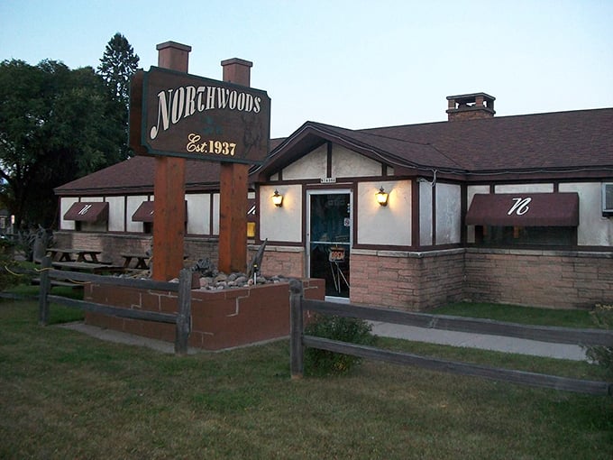 A beacon of comfort in the Wisconsin wilderness, Northwoods Supper Club has been serving up hearty meals and warm memories since 1937. Talk about staying power!