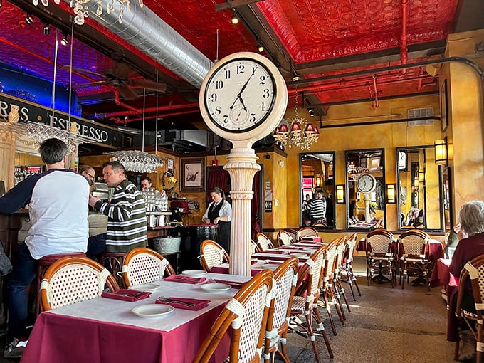 Where time stands still and calories don't count. Leunig's dining room is where memories are made, one delicious bite at a time.
