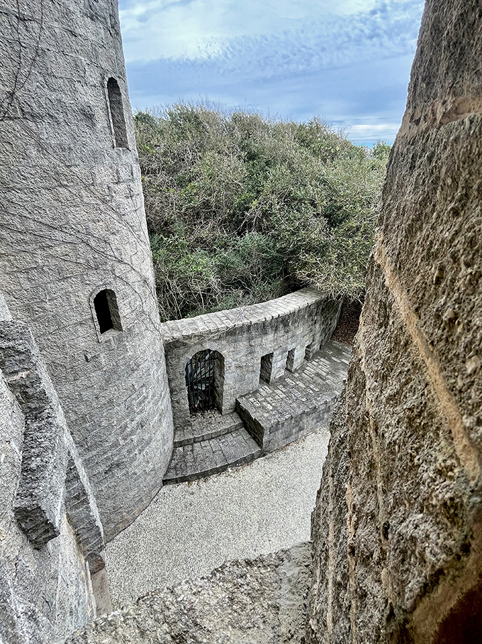 Room with a view? More like a room with a "wow!" Florida's natural beauty framed by centuries-old stonework is a match made in tourist heaven.