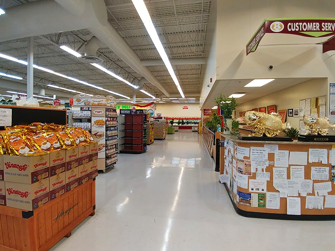 Customer service or time travel portal? With those golden statues, you might just get travel tips for ancient China!