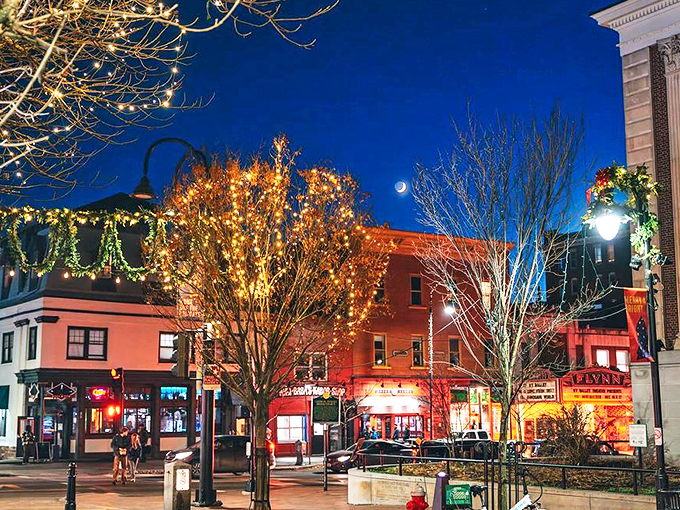 Deck the streets with boughs of twinkle! Burlington's holiday decorations are so enchanting, you'll forget you're freezing your jingle bells off.