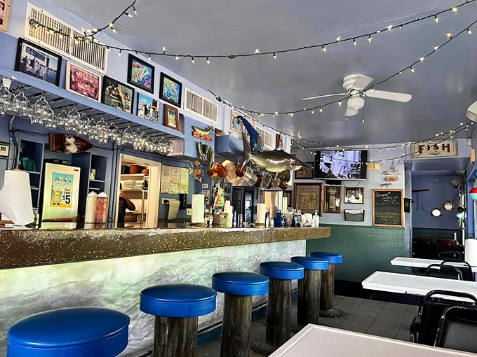 Step into Dockside Dave's bar, where the decor is as eclectic as a pirate's treasure chest. It's like your cool uncle's man cave, but with better drinks!