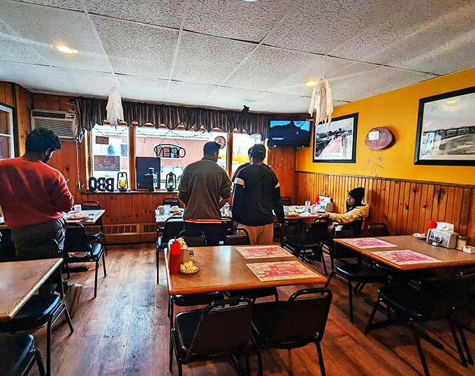 A slice of local life served fresh daily. At Hobo's, the conversations are as hearty as the portions. Pull up a chair and join the Vermont breakfast club!