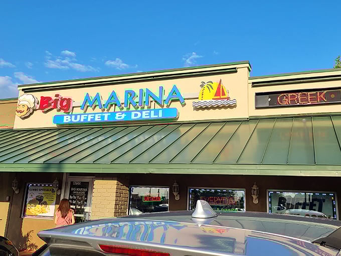 Where the name promises "big" and the flavors deliver! Greek-Mediterranean goodness with a side of Minnesota charm. 