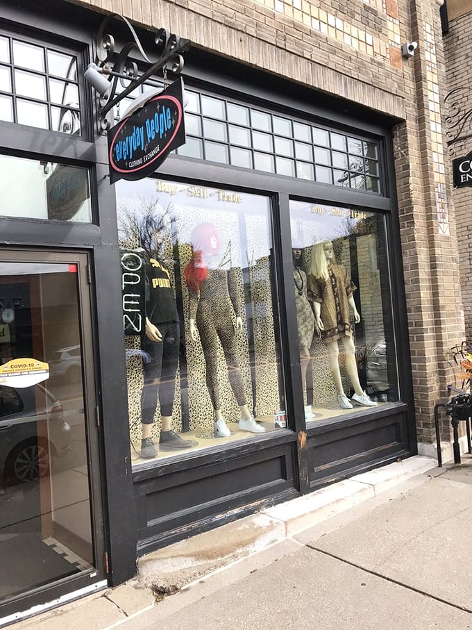 Fashion's fountain of youth! Everyday People turns last season's castoffs into this season's must-haves.