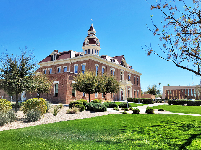 Florence's courthouse: Justice never looked so good! This architectural gem could star in its own period drama.