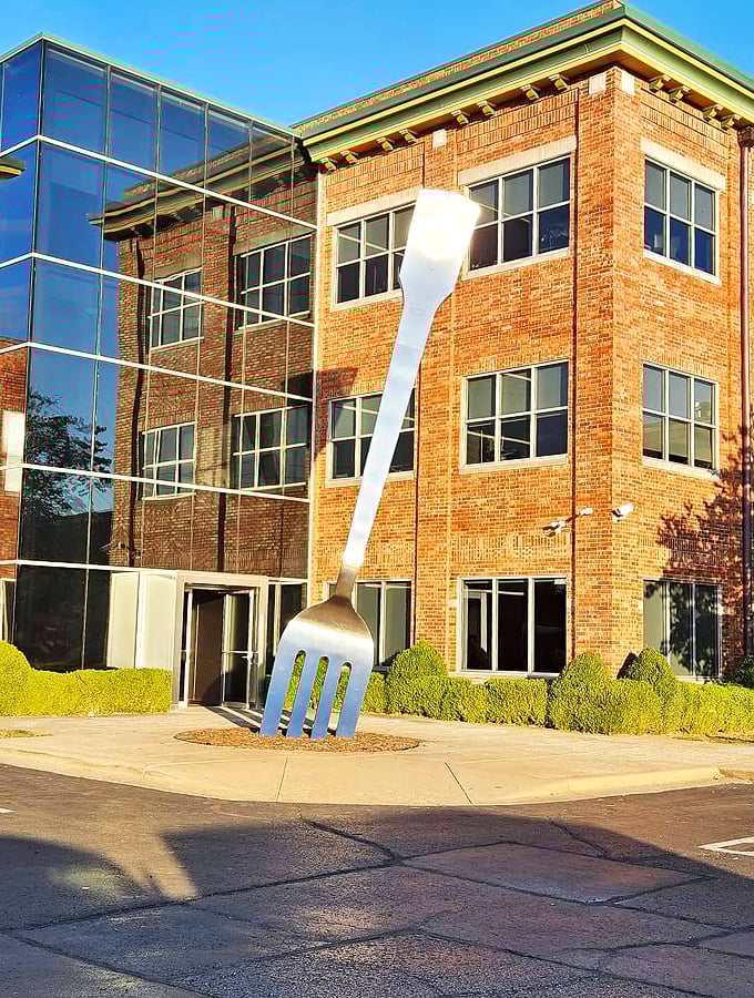 Springfield's really stuck a fork in it! This oversized utensil is perfect for those with Gargantuan appetites.