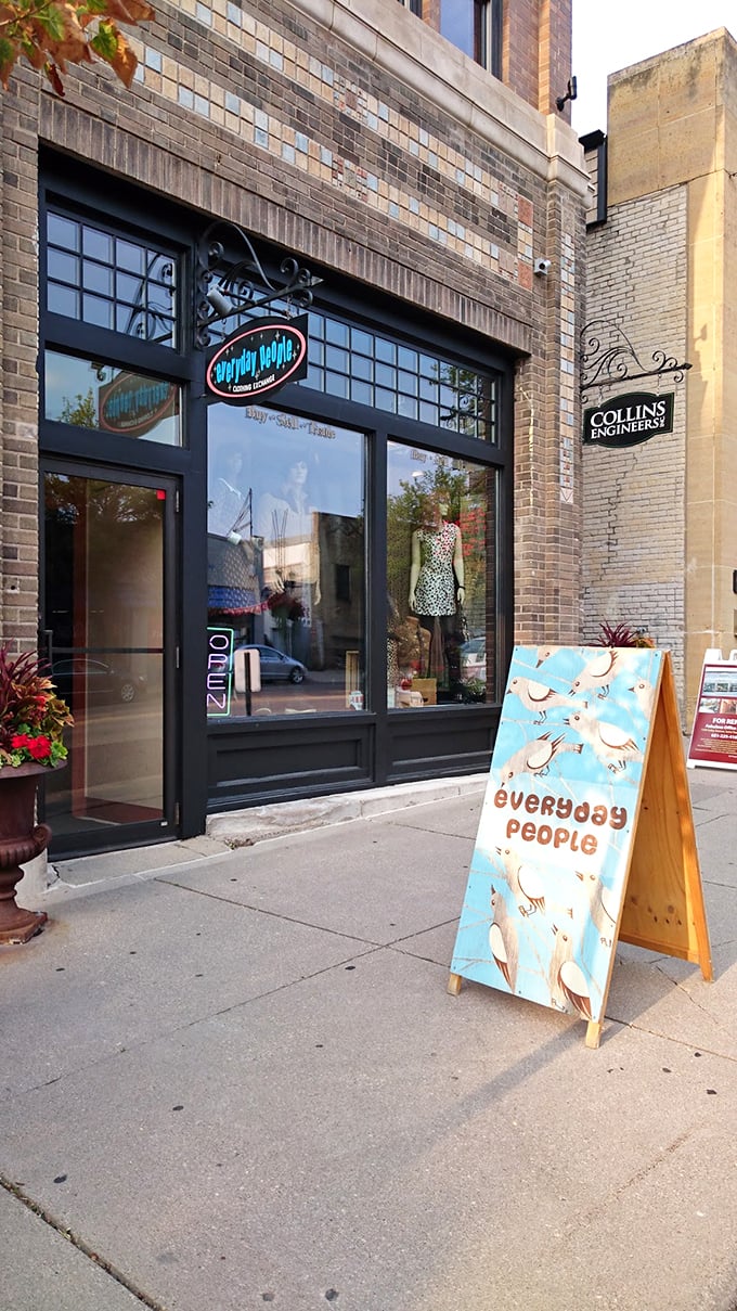 Where style gets a second act! Everyday People is the backstage pass to fashion's greatest hits.