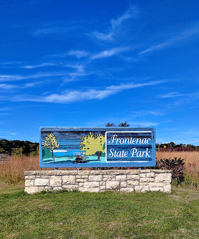 Birdwatcher's paradise or nature's theater? Frontenac's feathered residents put on a show that rivals Broadway. Photo credit: Penny Reeves