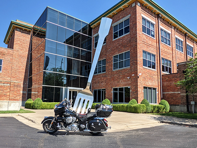 Honey, I shrunk the restaurant! Springfield's colossal cutlery makes every meal feel like a feast fit for giants.