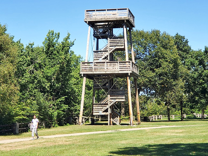 History meets scenery! Ancient effigy mounds and towering cliffs make this park a double threat of natural and cultural wonders.