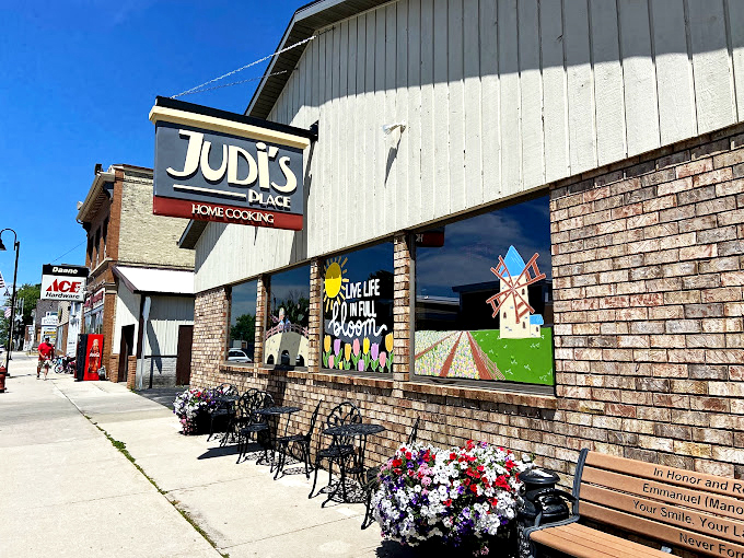 Where every meal feels like a warm hug from grandma. Judi's Place is comfort food personified.