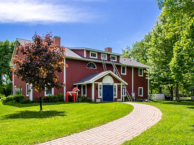 Coffee pot water towers and Karl Oskar statues? Lindstrom's Swedish flair is more fun than an ABBA reunion tour!