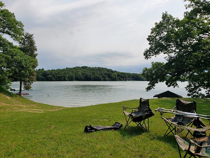 Lake views that'll make you want to write poetry... or at least a really good Instagram caption.