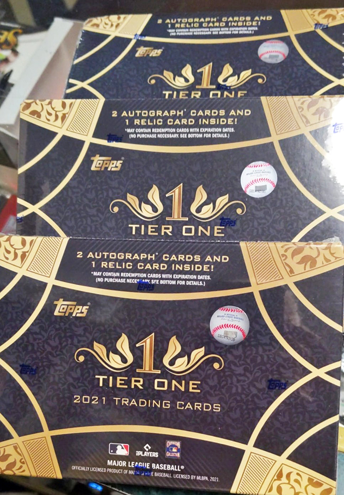 These Topps boxes are like time capsules of America's favorite pastime. Babe Ruth would be proud!