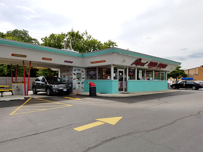 Where retro meets delicious&mdash;this turquoise temple of taste looks even better as the sun sets.