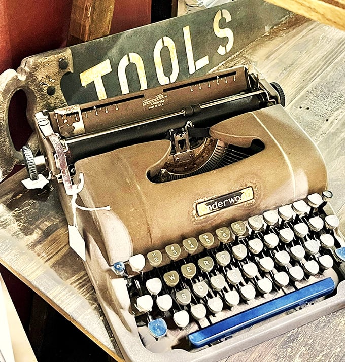 This Underwood typewriter has probably written more love letters than a modern dating app has matched.